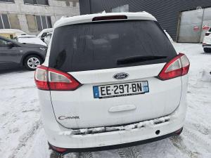 White Ford Grand C-MAX 2016 in Taurage, with an engine capacity of 2.00 L and mileage of 190 thousand km for 5900 €, photo 4 on AUTOMOTO.COM.LV