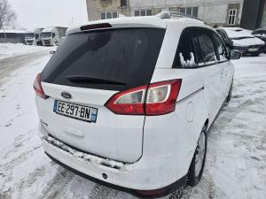 White Ford Grand C-MAX 2016 in Taurage, with an engine capacity of 2.00 L and mileage of 190 thousand km for 5900 €, photo 5 on AUTOMOTO.COM.LV