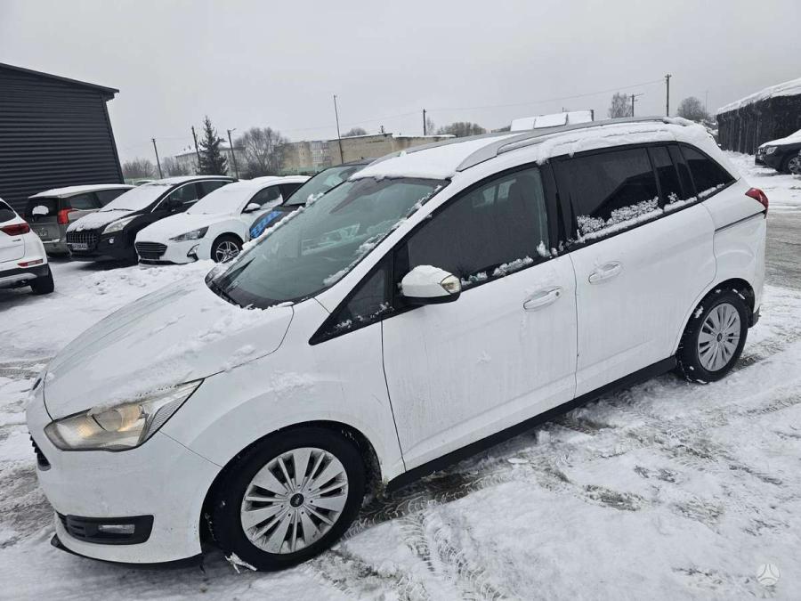 White Ford Grand C-MAX 2016 in Taurage, with an engine capacity of 2.00 L and mileage of 190 thousand km for 5900 €, photo 6 on AUTOMOTO.COM.LV