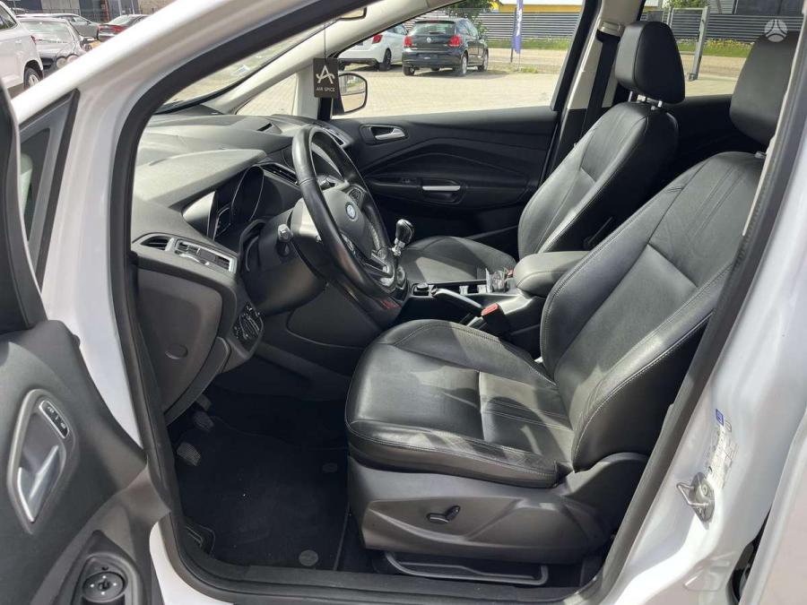 Balts Ford Grand C-MAX 2016 Tauragė, ar dzinēja tilpumu 1.00 L un nobraukumu 92 tūkst. km par 5900 €, foto 12 vietnē AUTOMOTO.COM.LV