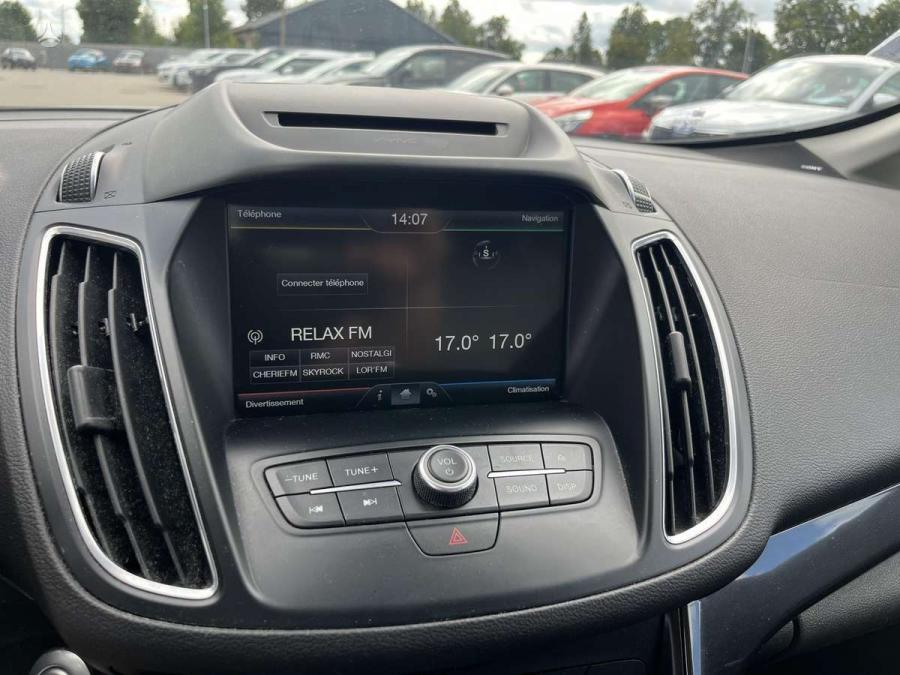 Balts Ford Grand C-MAX 2016 Tauragė, ar dzinēja tilpumu 1.00 L un nobraukumu 92 tūkst. km par 5900 €, foto 24 vietnē AUTOMOTO.COM.LV