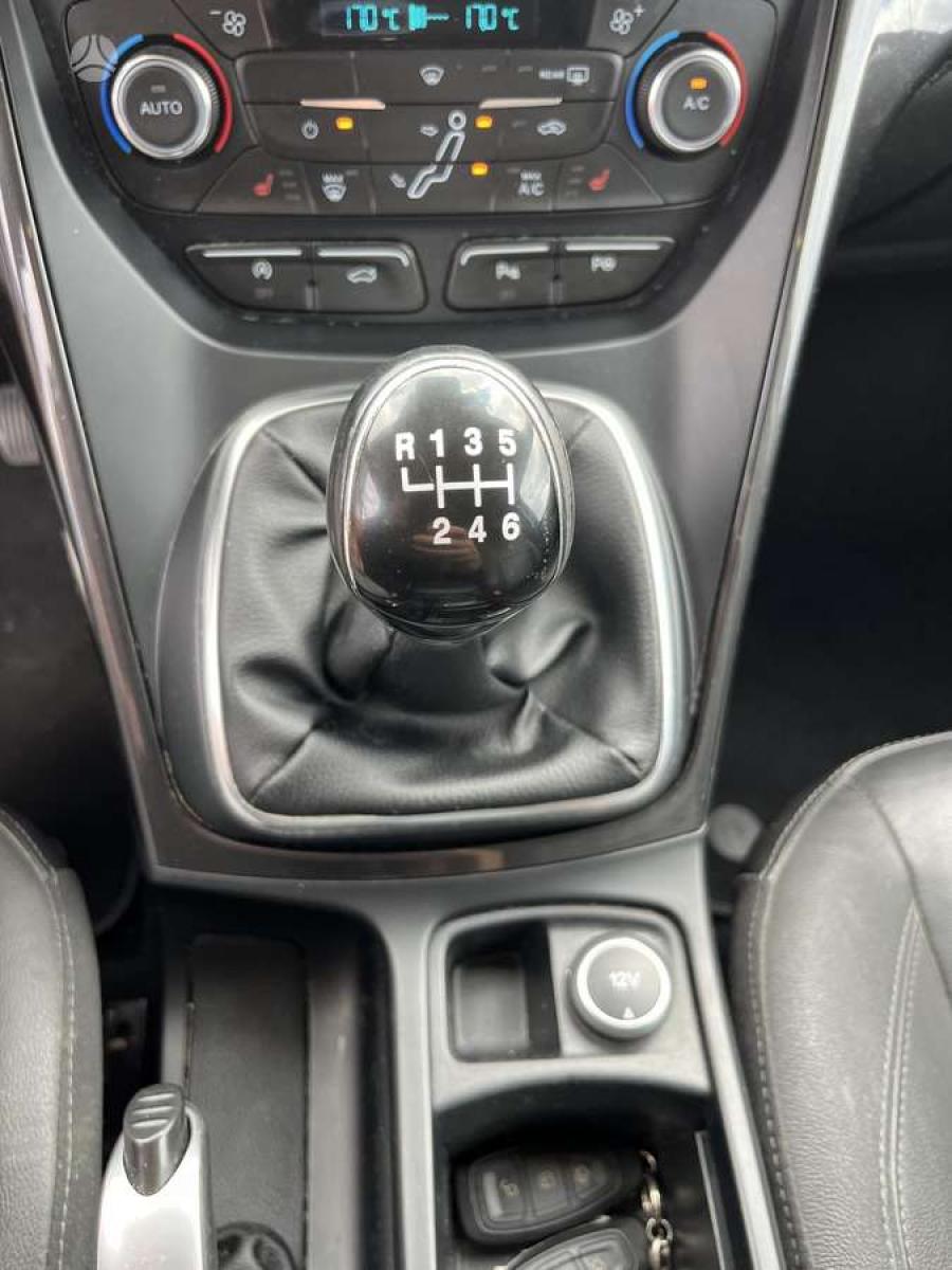 Balts Ford Grand C-MAX 2016 Tauragė, ar dzinēja tilpumu 1.00 L un nobraukumu 92 tūkst. km par 5900 €, foto 26 vietnē AUTOMOTO.COM.LV