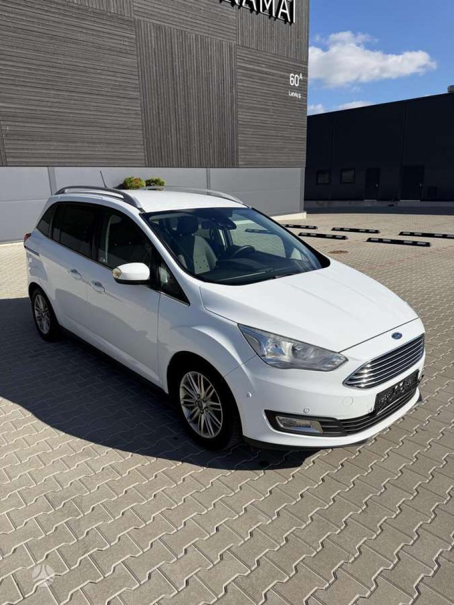 White Ford Grand C-MAX 2018 in Siauliai, with an engine capacity of 1.00 L and mileage of 209 thousand km for 4600 €, photo 1 on AUTOMOTO.COM.LV