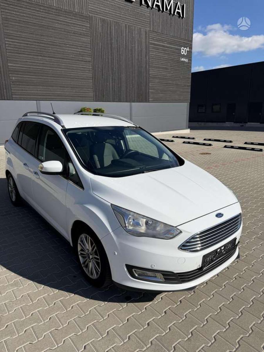 White Ford Grand C-MAX 2018 in Siauliai, with an engine capacity of 1.00 L and mileage of 209 thousand km for 4600 €, photo 12 on AUTOMOTO.COM.LV