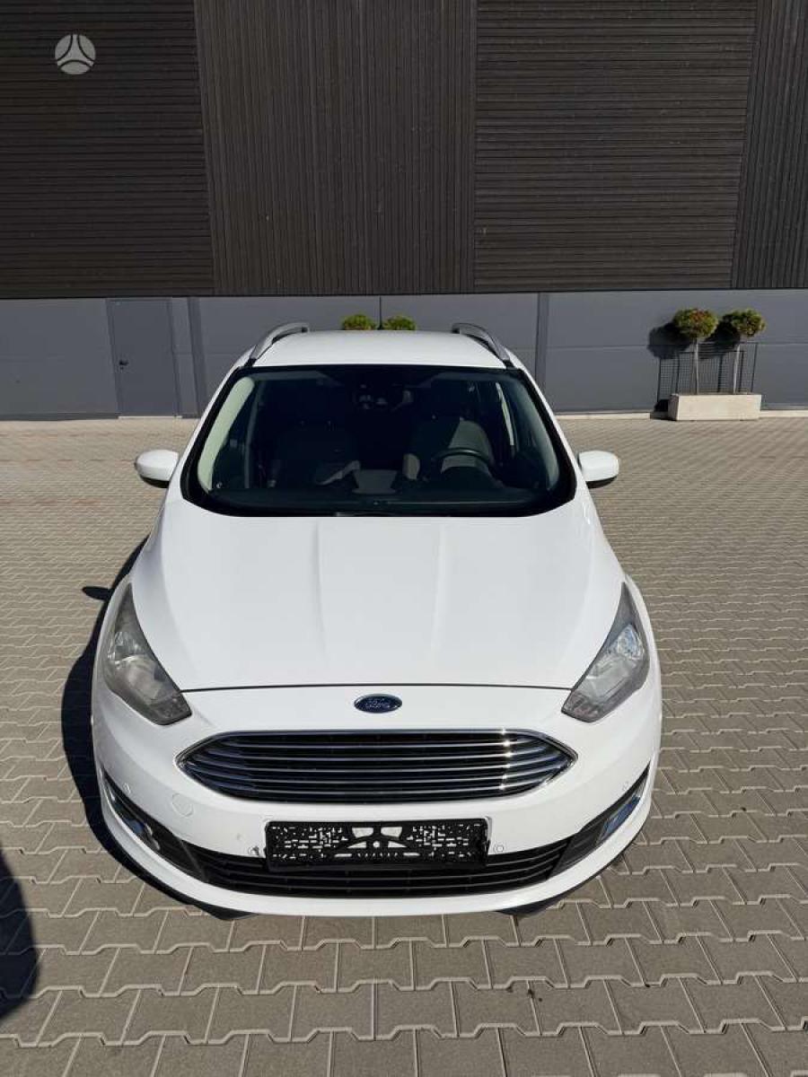 White Ford Grand C-MAX 2018 in Siauliai, with an engine capacity of 1.00 L and mileage of 209 thousand km for 4600 €, photo 13 on AUTOMOTO.COM.LV