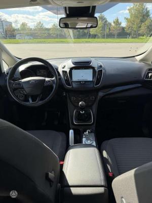 White Ford Grand C-MAX 2018 in Siauliai, with an engine capacity of 1.00 L and mileage of 209 thousand km for 4600 €, photo 18 on AUTOMOTO.COM.LV