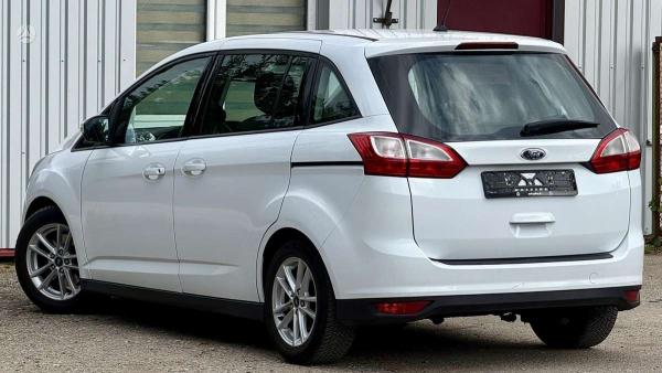 Balts Ford Grand C-MAX 2019 Ukmergė, ar dzinēja tilpumu 1.50 L un nobraukumu 230 tūkst. km par 4300 €, foto 3 vietnē AUTOMOTO.COM.LV