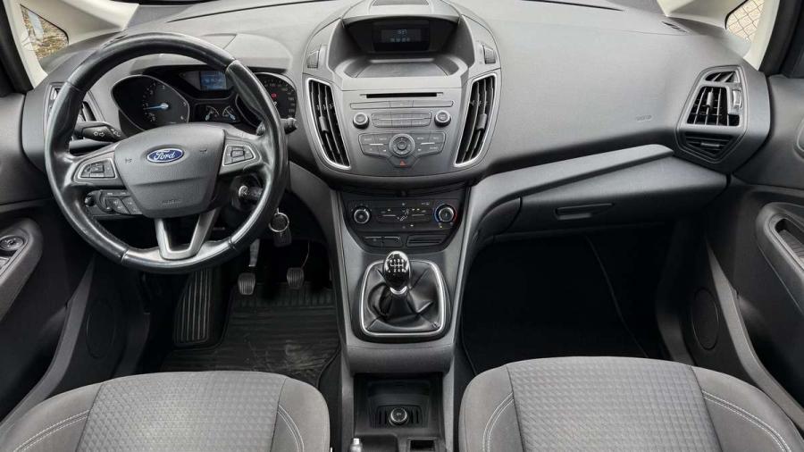 White Ford Grand C-MAX 2019 in Ukmerge, with an engine capacity of 1.50 L and mileage of 230 thousand km for 4300 €, photo 11 on AUTOMOTO.COM.LV