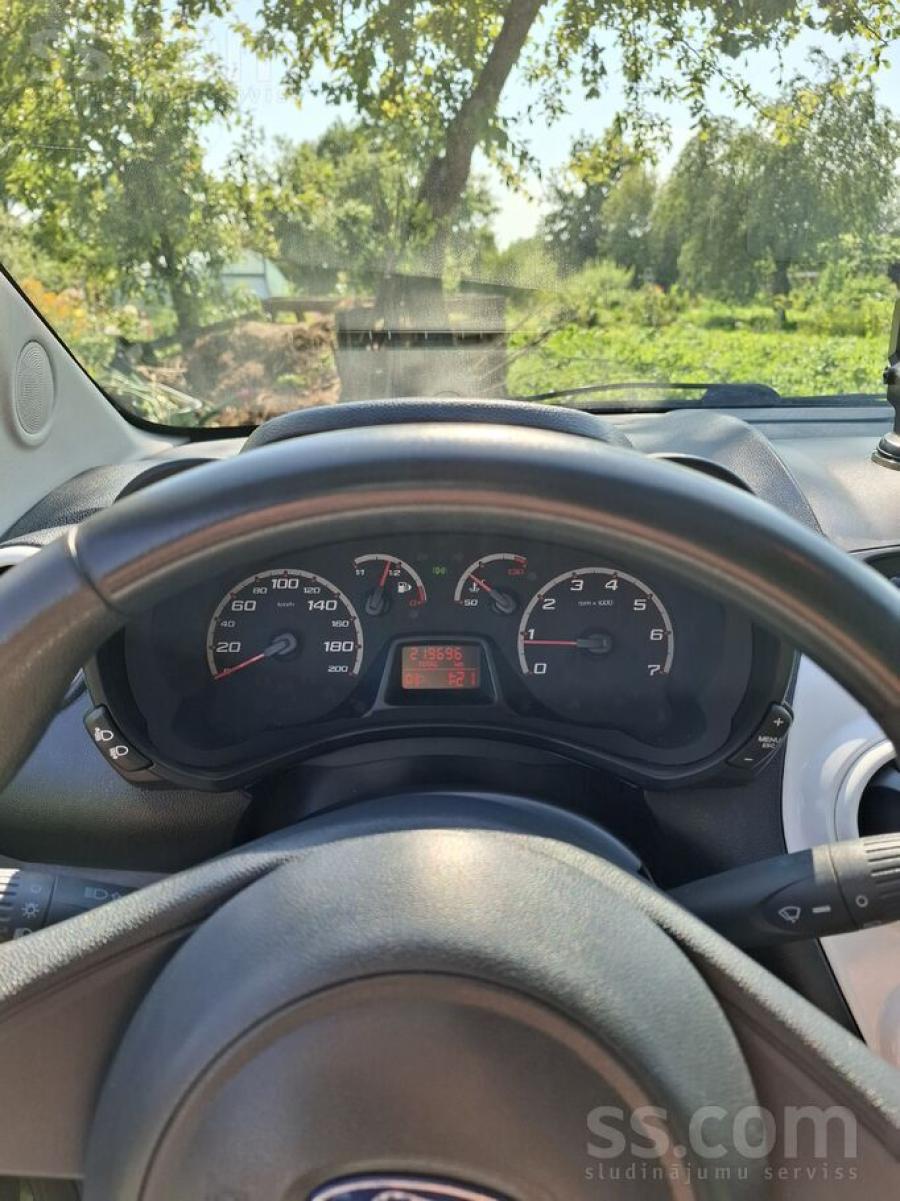 Black Ford KA 2009 in Riga, with an engine capacity of 1.20 L and mileage of 220 thousand km for 850 €, photo 10 on AUTOMOTO.COM.LV