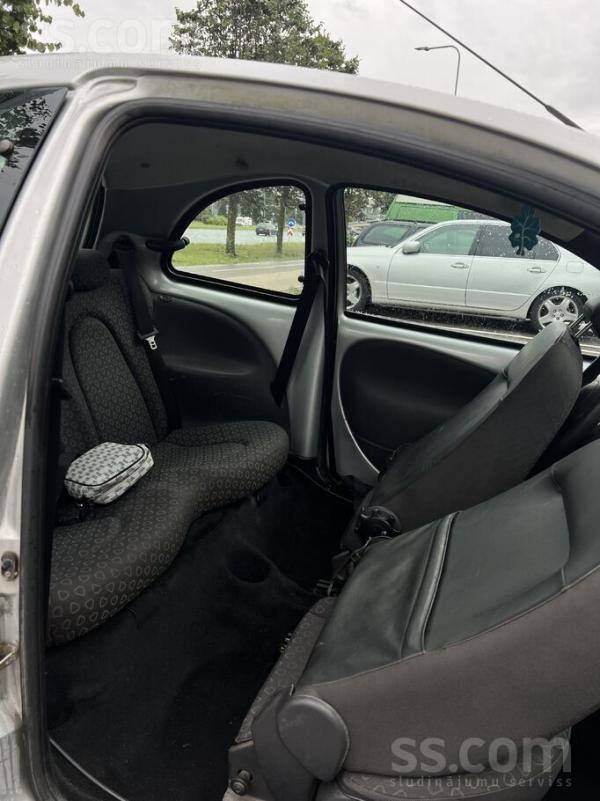 Pelēks Ford KA 2002 Rīga, ar dzinēja tilpumu 1.30 L un nobraukumu 68 tūkst. km par 930 €, foto 8 vietnē AUTOMOTO.COM.LV