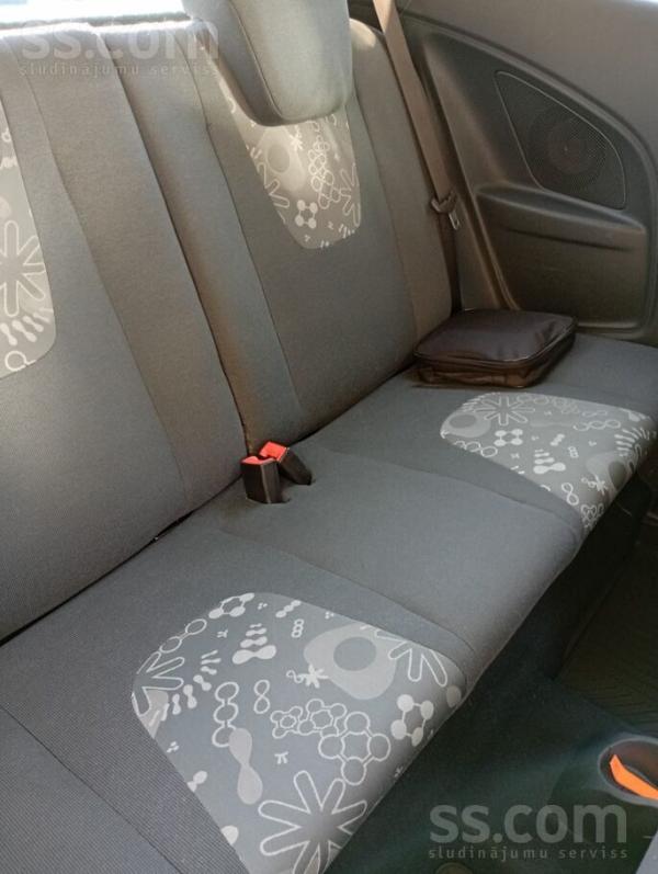 Grey Ford KA 2009 in Riga, with an engine capacity of 1.20 L and mileage of 0 thousand km for 2450 €, photo 8 on AUTOMOTO.COM.LV