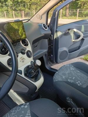 Grey Ford KA 2009 in Riga, with an engine capacity of 1.20 L and mileage of 0 thousand km for 2000 €, photo 12 on AUTOMOTO.COM.LV