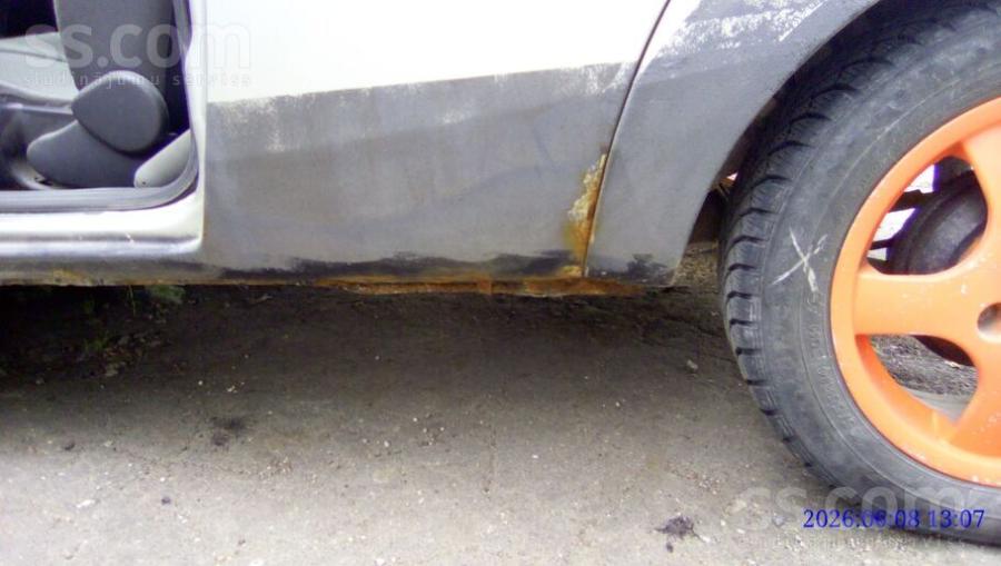 Ford KA 2001 in Riga, with an engine capacity of 1.30 L and mileage of 66 thousand km for 390 €, photo 8 on AUTOMOTO.COM.LV