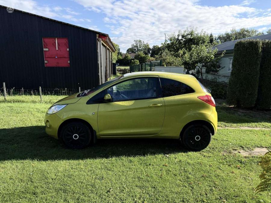 Yellow Ford KA 2014 in Siauliai, with an engine capacity of 1.10 L and mileage of 95 thousand km for 3350 €, photo 1 on AUTOMOTO.COM.LV