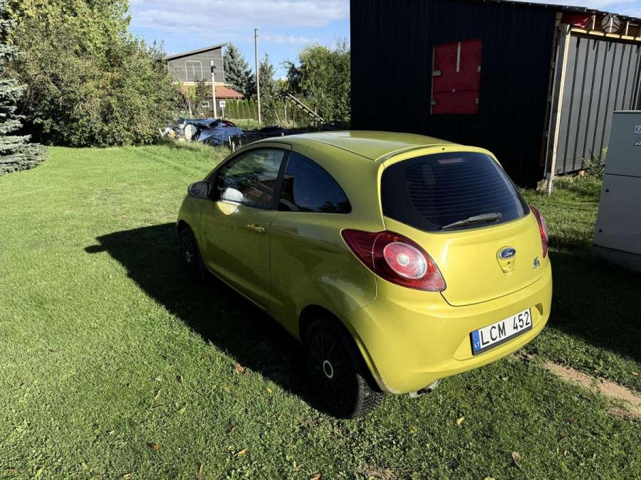 Yellow Ford KA 2014 in Siauliai, with an engine capacity of 1.10 L and mileage of 95 thousand km for 3350 €, photo 3 on AUTOMOTO.COM.LV