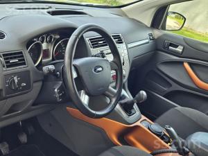 Black Ford Kuga 2008 in Riga, with an engine capacity of 2.00 L and mileage of 247 thousand km for 5870 €, photo 7 on AUTOMOTO.COM.LV