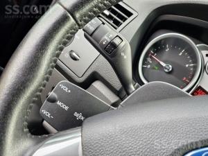 Black Ford Kuga 2008 in Riga, with an engine capacity of 2.00 L and mileage of 247 thousand km for 5870 €, photo 15 on AUTOMOTO.COM.LV