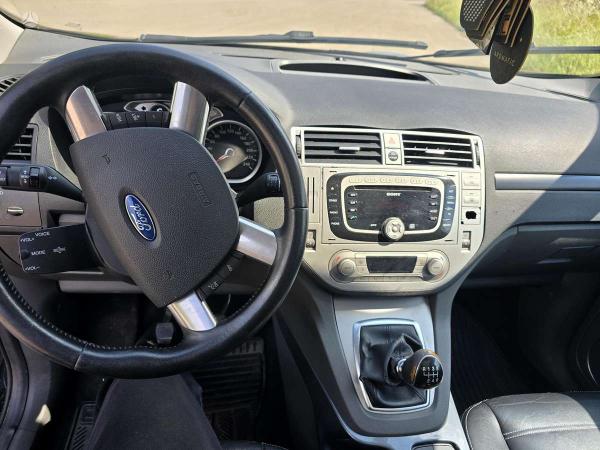 Black Ford Kuga 2008 in Panevezys, with an engine capacity of 2.00 L and mileage of 254 thousand km for 3600 €, photo 7 on AUTOMOTO.COM.LV