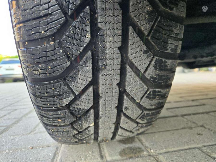 Melns Ford Kuga 2008 Ukmergė, ar dzinēja tilpumu 2.00 L un nobraukumu 240 tūkst. km par 3150 €, foto 14 vietnē AUTOMOTO.COM.LV