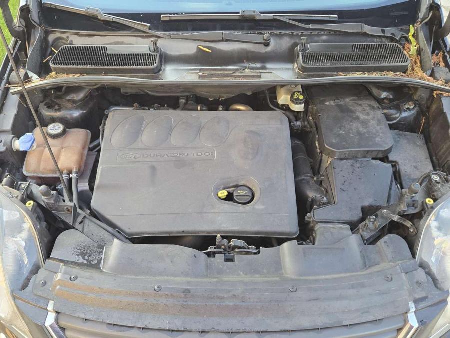 Melns Ford Kuga 2008 Ukmergė, ar dzinēja tilpumu 2.00 L un nobraukumu 240 tūkst. km par 3150 €, foto 15 vietnē AUTOMOTO.COM.LV