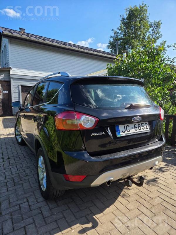 Melns Ford Kuga 2008 Kuldīga, ar dzinēja tilpumu 2.00 L un nobraukumu 330 tūkst. km par 4250 €, foto 3 vietnē AUTOMOTO.COM.LV