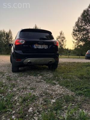 Black Ford Kuga 2008 in Riga, with an engine capacity of 2.00 L and mileage of 303 thousand km for 5500 €, photo 3 on AUTOMOTO.COM.LV