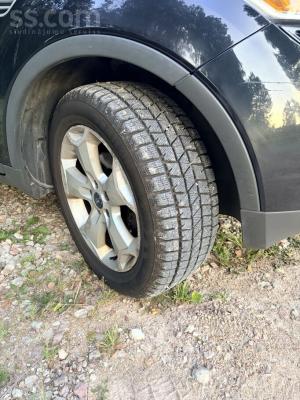 Black Ford Kuga 2008 in Riga, with an engine capacity of 2.00 L and mileage of 303 thousand km for 5500 €, photo 7 on AUTOMOTO.COM.LV
