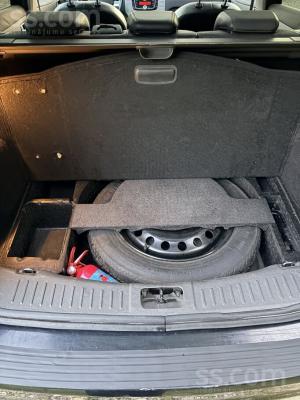 Black Ford Kuga 2008 in Riga, with an engine capacity of 2.00 L and mileage of 303 thousand km for 5500 €, photo 8 on AUTOMOTO.COM.LV