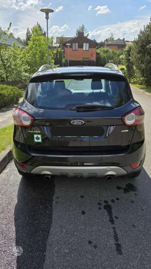 Black Ford Kuga 2008 in Vilnius, with an engine capacity of 2.00 L and mileage of 238 thousand km for 3200 €, photo 4 on AUTOMOTO.COM.LV