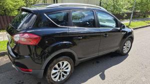 Black Ford Kuga 2008 in Vilnius, with an engine capacity of 2.00 L and mileage of 238 thousand km for 3200 €, photo 5 on AUTOMOTO.COM.LV
