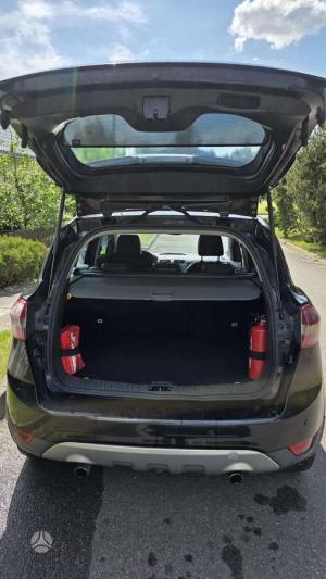 Black Ford Kuga 2008 in Vilnius, with an engine capacity of 2.00 L and mileage of 238 thousand km for 3200 €, photo 7 on AUTOMOTO.COM.LV