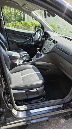 Black Ford Kuga 2008 in Vilnius, with an engine capacity of 2.00 L and mileage of 238 thousand km for 3200 €, photo 8 on AUTOMOTO.COM.LV