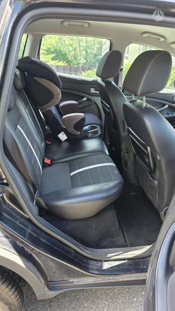 Melns Ford Kuga 2008 Viļņa, ar dzinēja tilpumu 2.00 L un nobraukumu 238 tūkst. km par 3200 €, foto 8 vietnē AUTOMOTO.COM.LV
