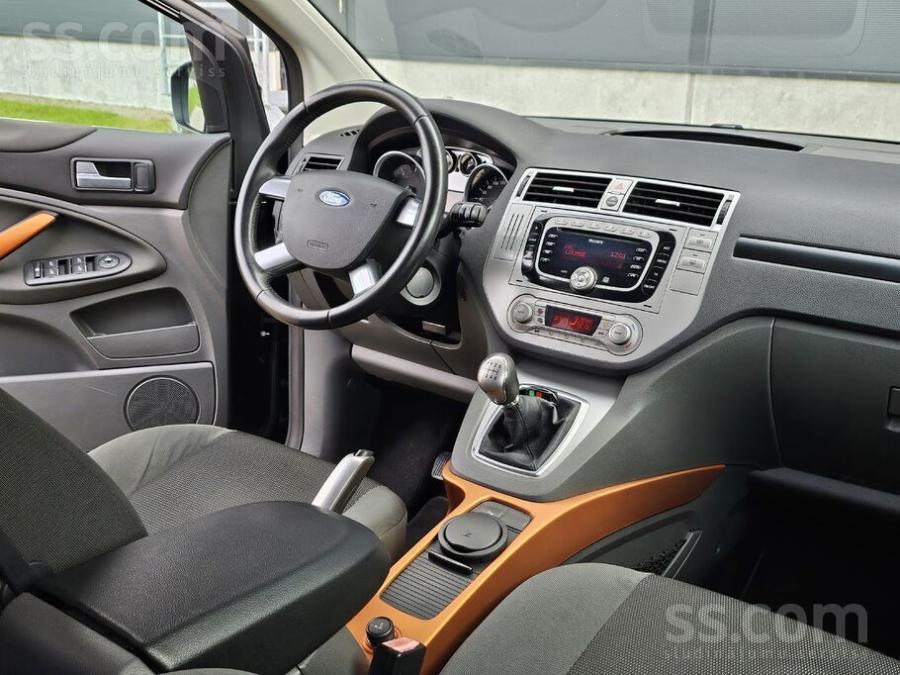 Black Ford Kuga 2008 in Riga, with an engine capacity of 2.00 L and mileage of 247 thousand km for 5470 €, photo 8 on AUTOMOTO.COM.LV