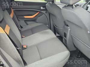 Black Ford Kuga 2008 in Riga, with an engine capacity of 2.00 L and mileage of 247 thousand km for 5470 €, photo 10 on AUTOMOTO.COM.LV