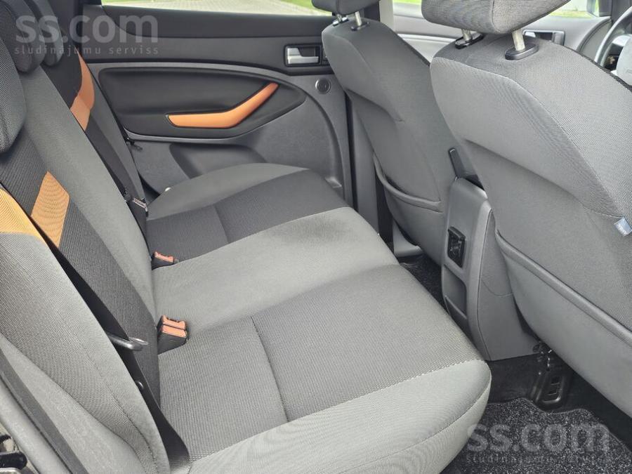 Black Ford Kuga 2008 in Riga, with an engine capacity of 2.00 L and mileage of 247 thousand km for 5470 €, photo 10 on AUTOMOTO.COM.LV
