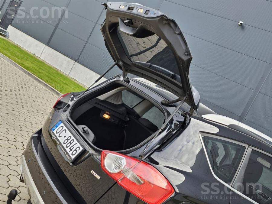 Black Ford Kuga 2008 in Riga, with an engine capacity of 2.00 L and mileage of 247 thousand km for 5470 €, photo 30 on AUTOMOTO.COM.LV
