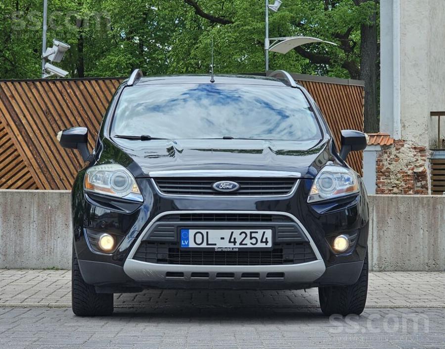 Melns Ford Kuga 2009 Jelgava, ar dzinēja tilpumu 2.00 L un nobraukumu 250 tūkst. km par 5990 €, foto 3 vietnē AUTOMOTO.COM.LV