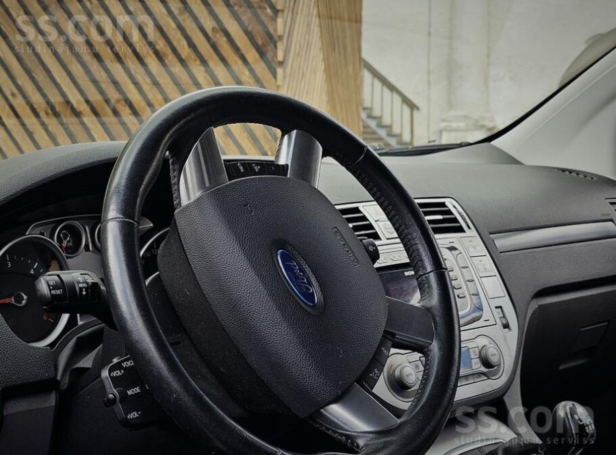 Melns Ford Kuga 2009 Jelgava, ar dzinēja tilpumu 2.00 L un nobraukumu 250 tūkst. km par 5990 €, foto 10 vietnē AUTOMOTO.COM.LV