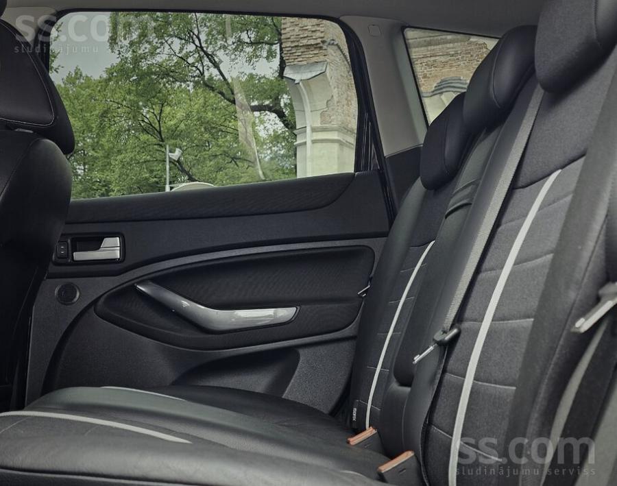 Melns Ford Kuga 2009 Jelgava, ar dzinēja tilpumu 2.00 L un nobraukumu 250 tūkst. km par 5990 €, foto 15 vietnē AUTOMOTO.COM.LV