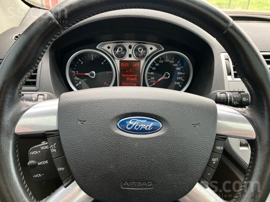 Black Ford Kuga 2009 in Talsi, with an engine capacity of 2.00 L and mileage of 283 thousand km for 5999 €, photo 12 on AUTOMOTO.COM.LV