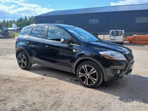 Black Ford Kuga 2009 in Madona, with an engine capacity of 2.00 L and mileage of 0 thousand km for 4850 €, photo 4 on AUTOMOTO.COM.LV