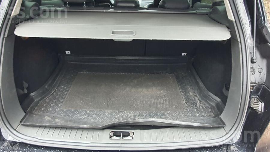 Black Ford Kuga 2009 in Riga, with an engine capacity of 2.00 L and mileage of 193 thousand km for 4995 €, photo 10 on AUTOMOTO.COM.LV