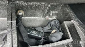 Black Ford Kuga 2009 in Riga, with an engine capacity of 2.00 L and mileage of 193 thousand km for 4995 €, photo 11 on AUTOMOTO.COM.LV