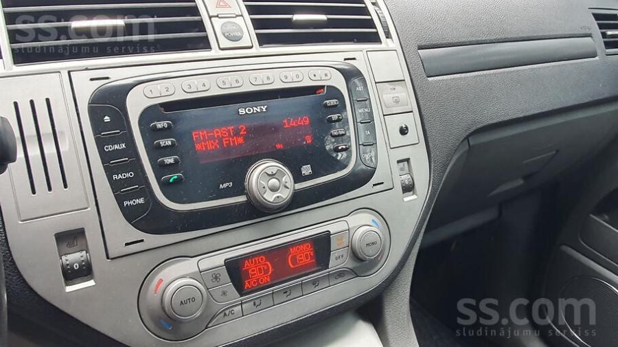 Black Ford Kuga 2009 in Riga, with an engine capacity of 2.00 L and mileage of 193 thousand km for 4995 €, photo 17 on AUTOMOTO.COM.LV