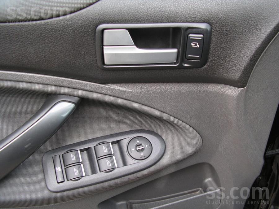 Melns Ford Kuga 2009 Rīga, ar dzinēja tilpumu 2.00 L un nobraukumu 0 tūkst. km par 6950 €, foto 18 vietnē AUTOMOTO.COM.LV
