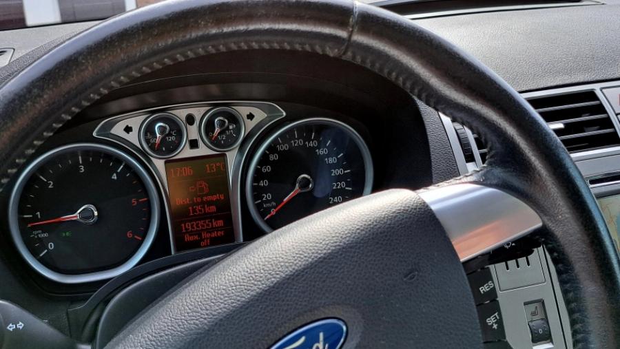 Melns Ford Kuga 2009 Rīga, ar dzinēja tilpumu 2.00 L un nobraukumu 193 tūkst. km par 6490 €, foto 13 vietnē AUTOMOTO.COM.LV