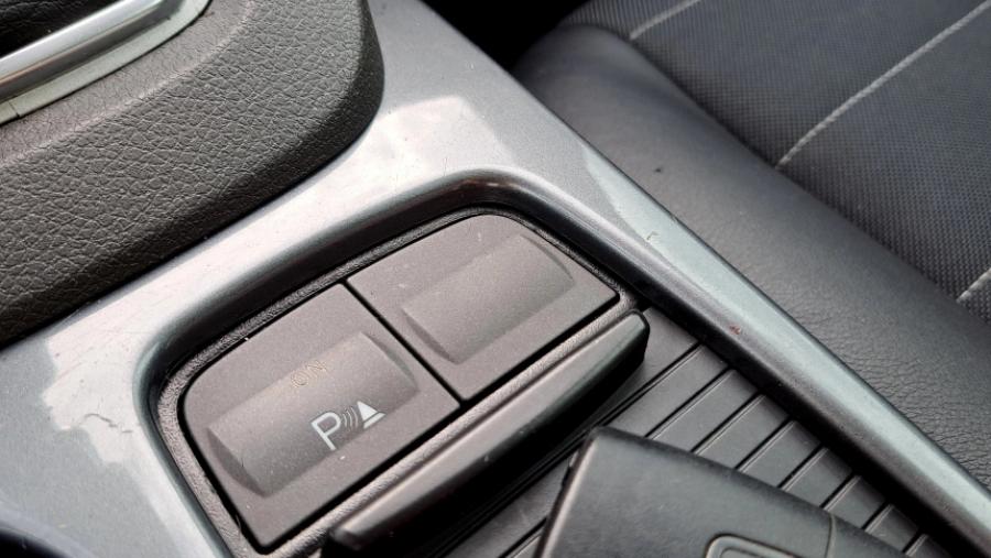Melns Ford Kuga 2009 Rīga, ar dzinēja tilpumu 2.00 L un nobraukumu 193 tūkst. km par 6490 €, foto 20 vietnē AUTOMOTO.COM.LV