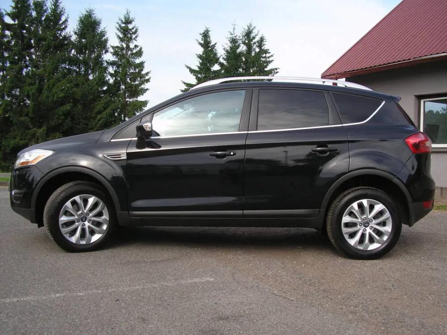 Black Ford Kuga 2009 in Sigulda, with an engine capacity of 2.00 L and mileage of 215 thousand km for 7250 €, photo 9 on AUTOMOTO.COM.LV
