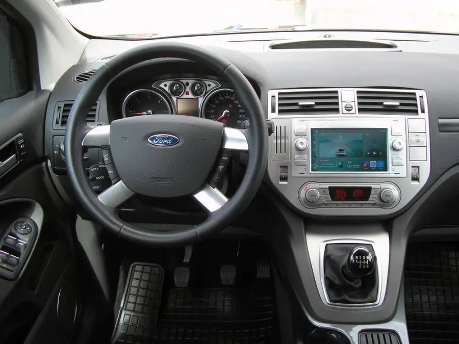 Black Ford Kuga 2009 in Sigulda, with an engine capacity of 2.00 L and mileage of 215 thousand km for 7250 €, photo 15 on AUTOMOTO.COM.LV